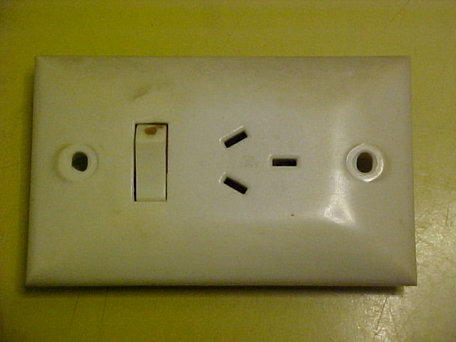 US plug in Aussie powerpoint - ECN Electrical Forums