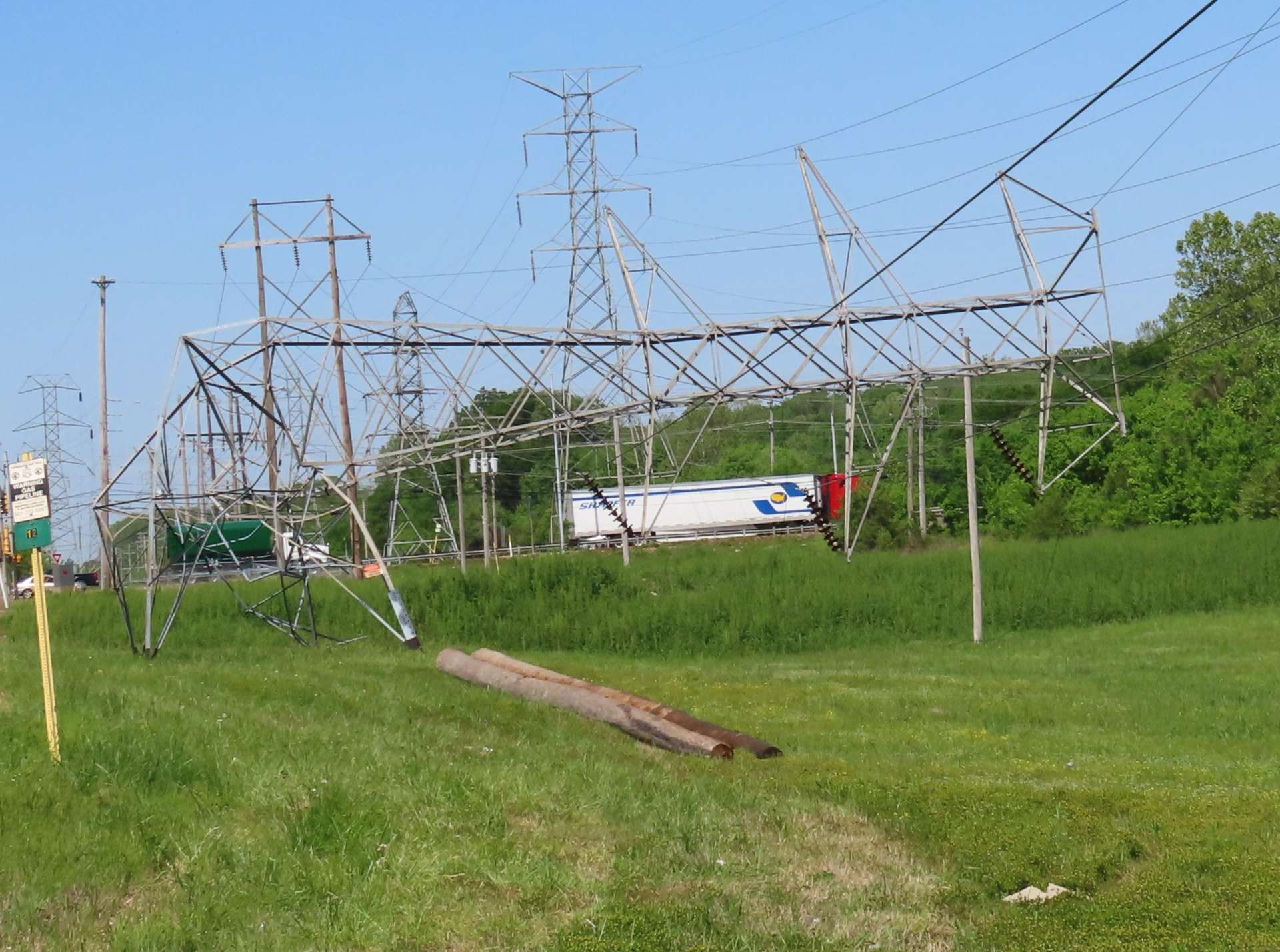 It Was a Bit Windy -- At One Tower Only - ECN Electrical Forums